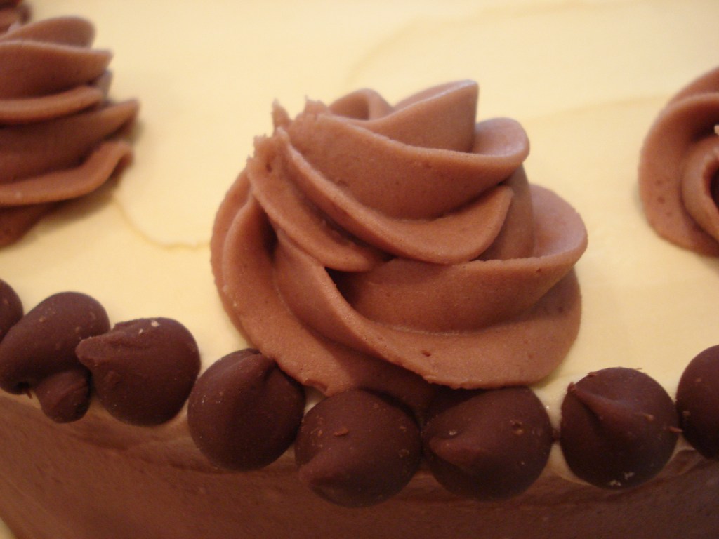 Brown-Eyed Susan Cake – Honeybee's Patisserie