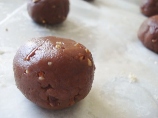 Hazelnut Kahlua Chews – Honeybee's Patisserie